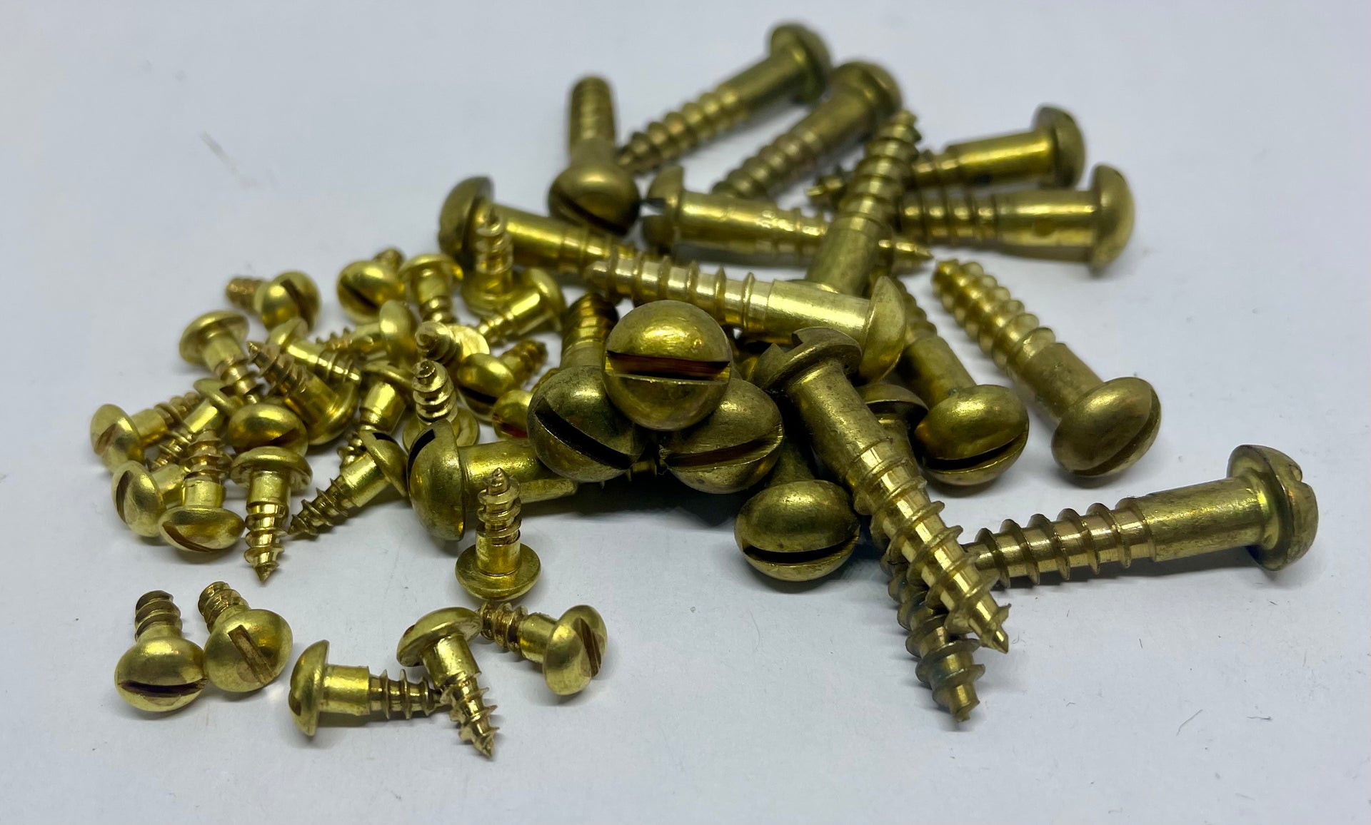 Slotted Round Head Wood Screws, Brass – Blacksmith Bolt & Rivet Supply