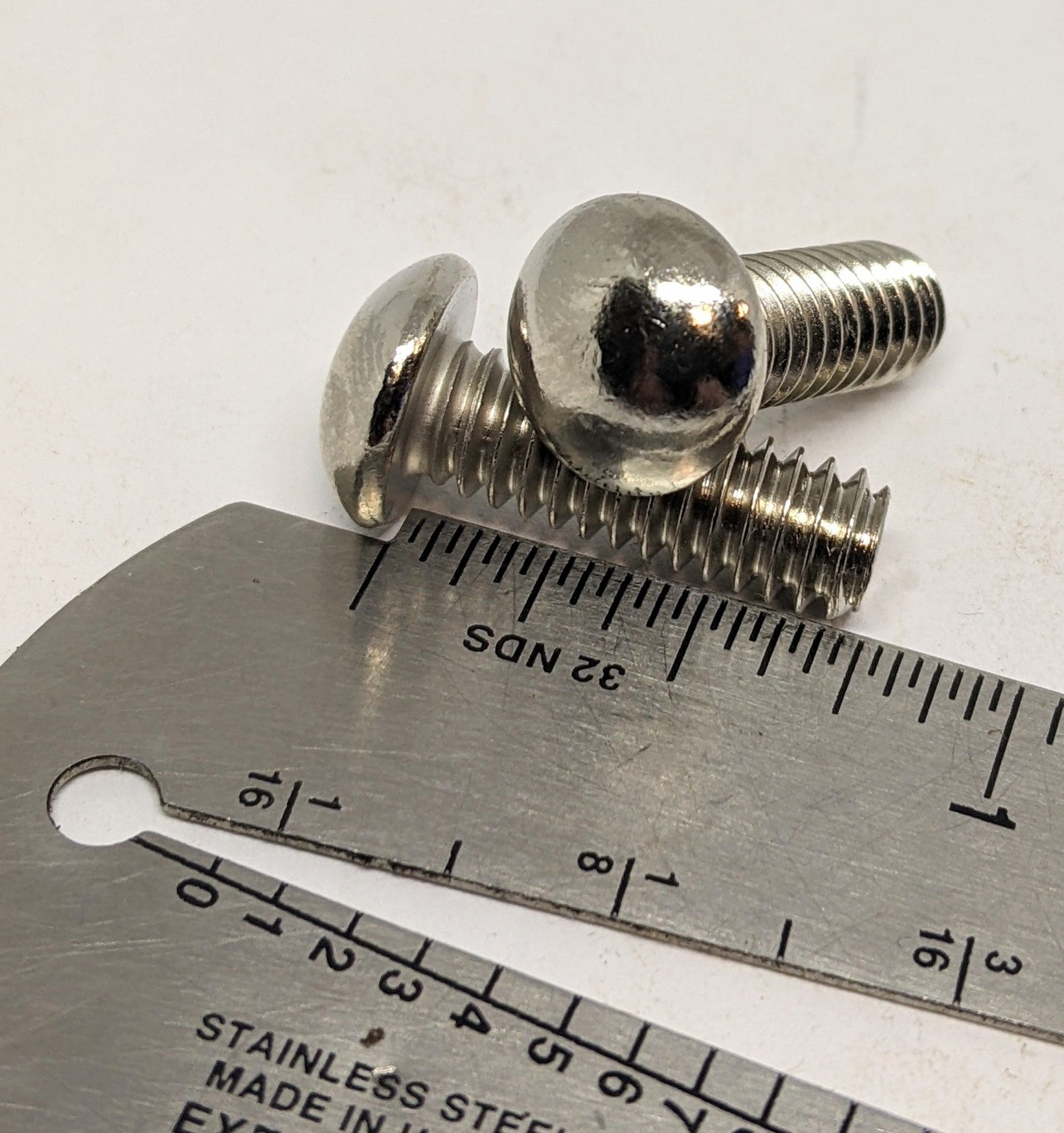 1/4"-20 X 3/4" Unslotted Round Head Machine Screws, Nickel Plate ...